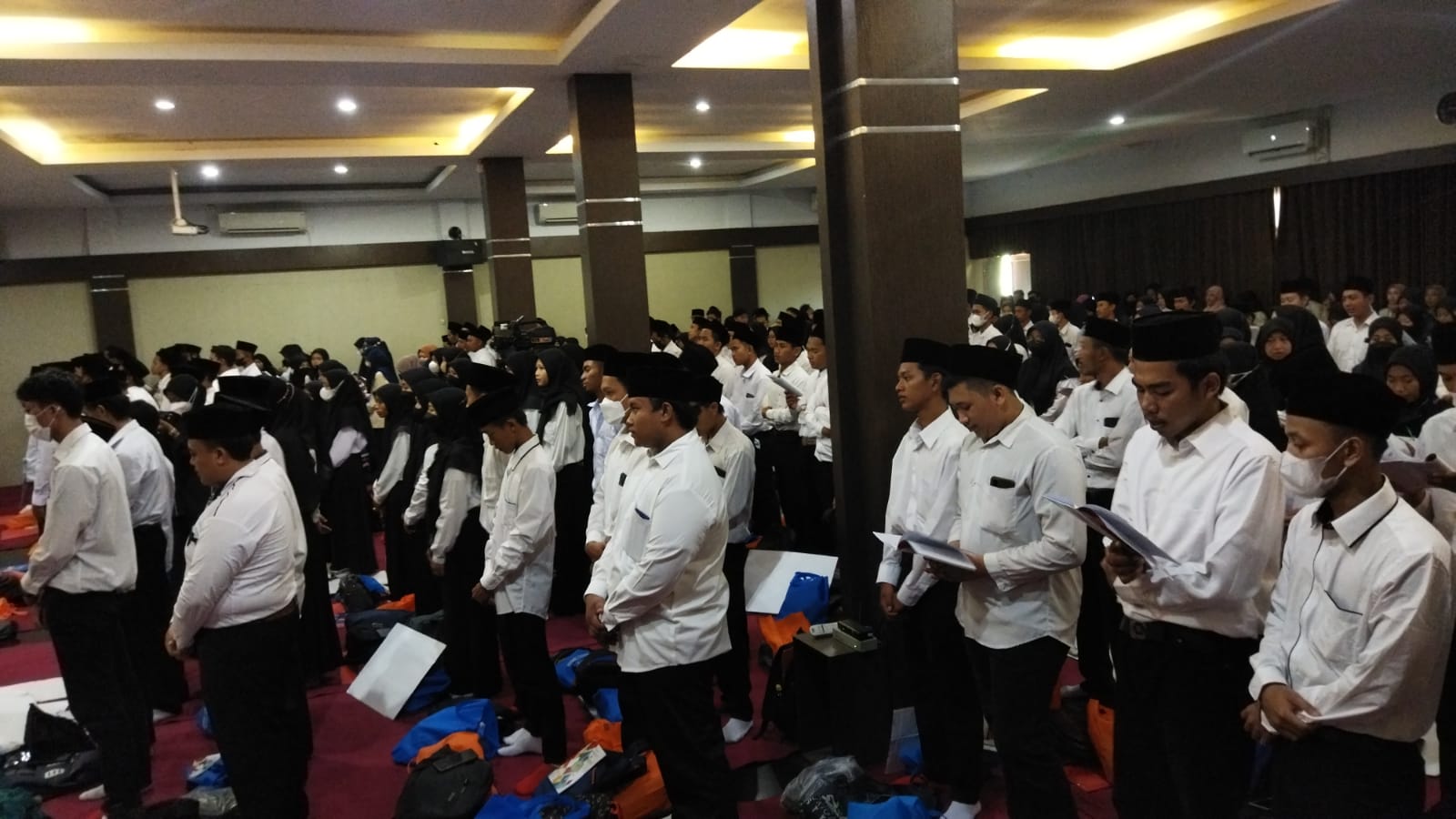 291 Mahasiswa Baru Universitas Qomaruddin Ikuti PKKMB 2022 - Qomaruddin.com