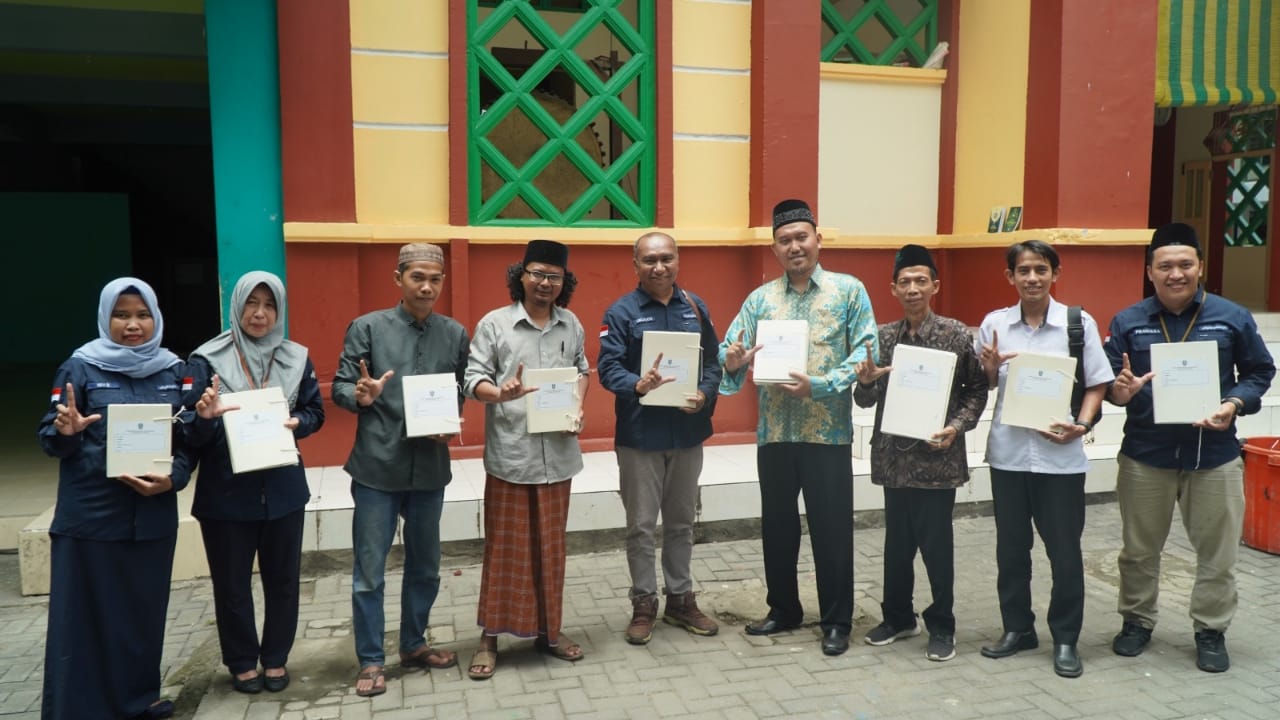 Qomaruddin.com - Website Resmi Pondok Pesantren Qomaruddin